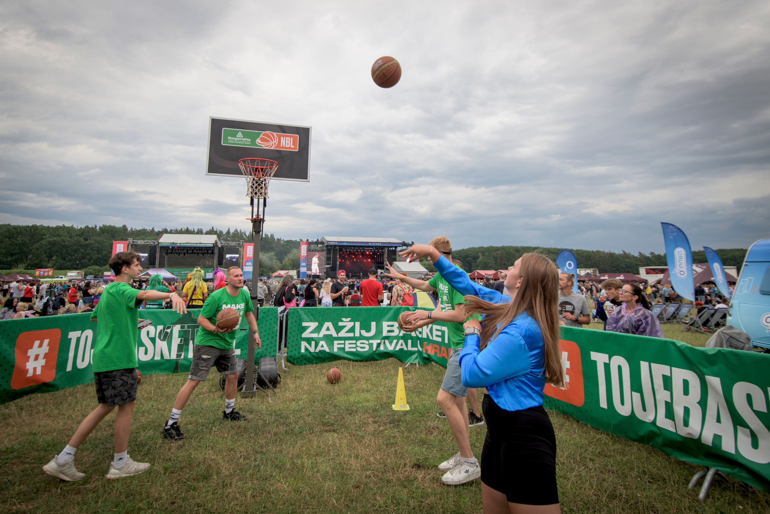 Kunětická hora v rytmu hiphopu, rocku i popu: Zjistili jsme, jak si ...
